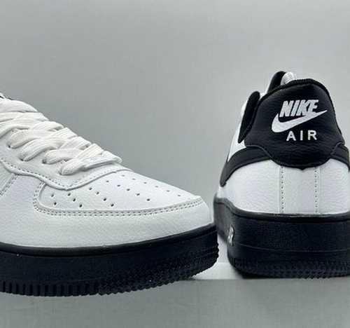 Стильные мужские кроссовки Nike Air Force 1 белого