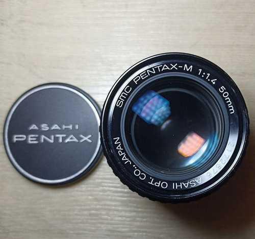 Pentax-M 1.4 50mm SMC