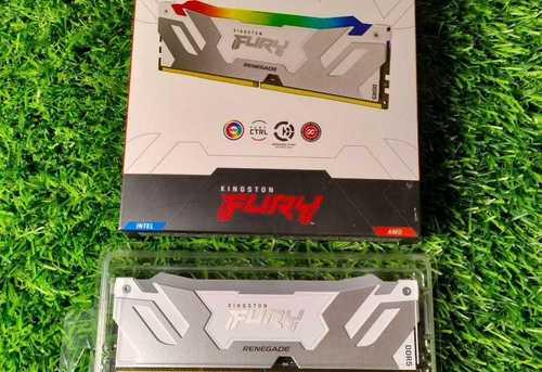 Kingston Fury Renegade White RGB 64gb