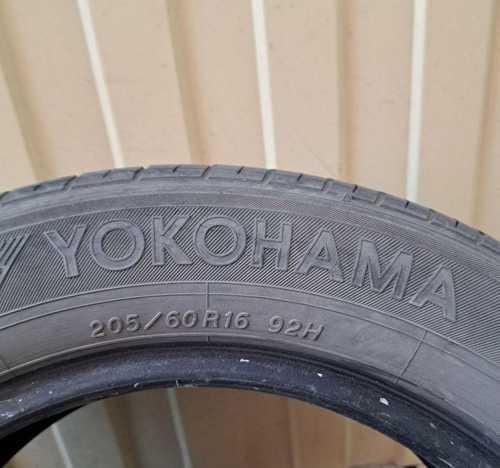 Yokohama Advan A460 205/60 R16 92H