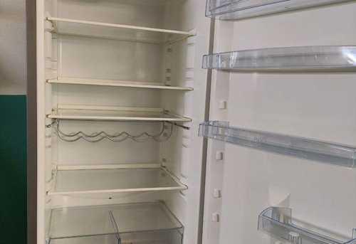 Холодильник elecrolux ERB36098X бу