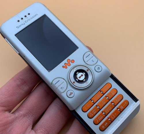 Sony Ericsson W580i