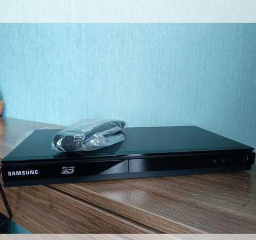 Blu ray 3D плеер Samsung BD-E5500