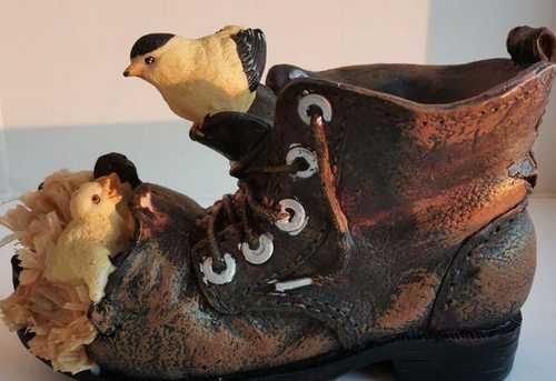 Кашпо фигурка садовая "Ботинок с птицами"