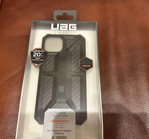 Чехол на iPhone 14, 13 - UAG Monarch Carbon