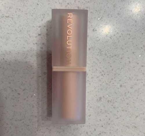 Revolution, lasting kiss lipstick, Помада для губ