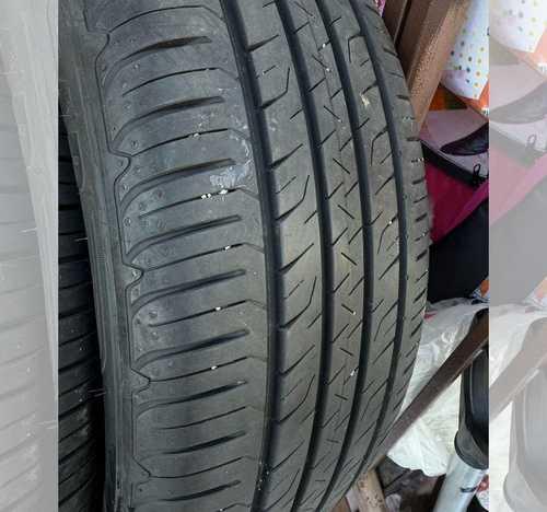 Goodyear EfficientGrip Performance SUV 225/55 R19