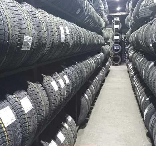 Kumho I'Zen KW31 225/45 R18 92N