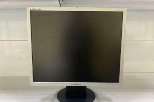 Монитор Samsung 940BF