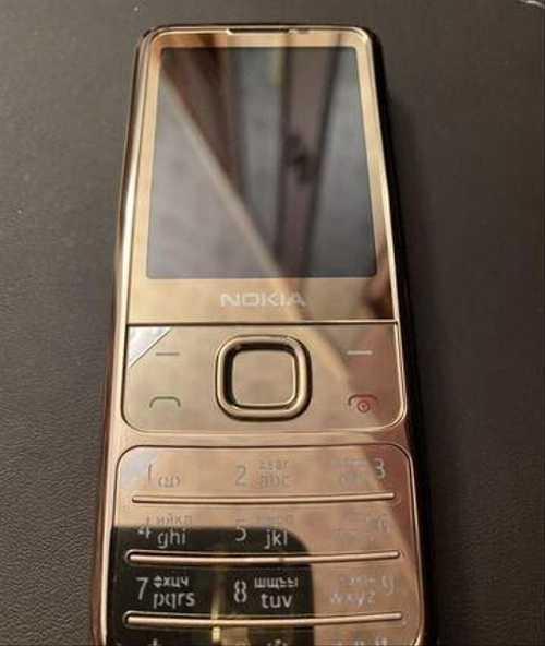 Телефон Nokia 6700 Classic Gold Edition