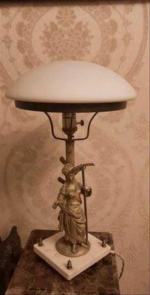 Старинная Бронзовая Лампа Скульптура Крестьянки