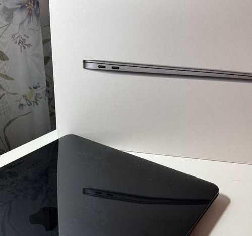 Macbook air 13 2020 m1 8gb 256