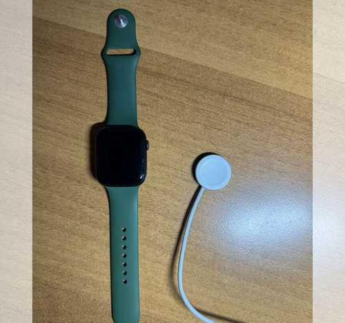 Продам Apple Watch 7 45mm Green