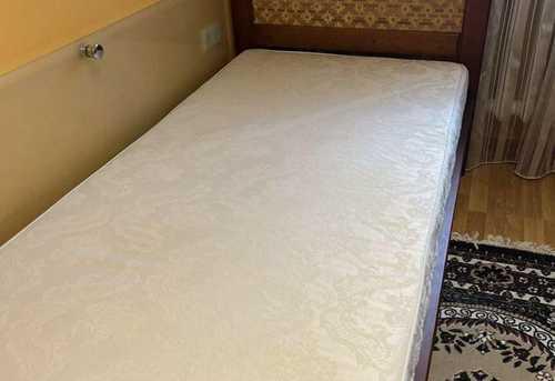 Кровать из массива сосны 90х190