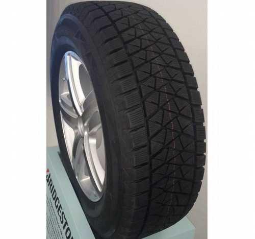 Bridgestone Blizzak DM-V2 235/65 R17 108S