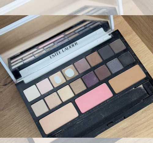 Estée lauder Sculpting Eyeshadow Blush Palette