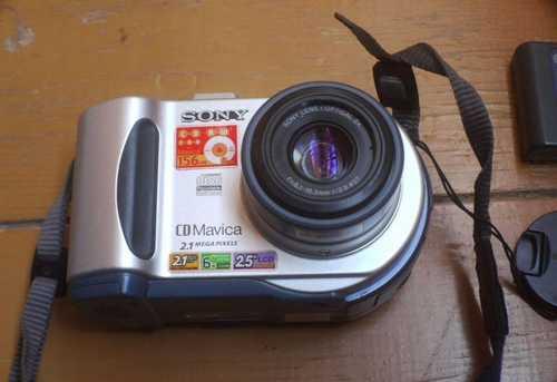 Винтажный фотоаппарат Sony Mavica MVC-CD200