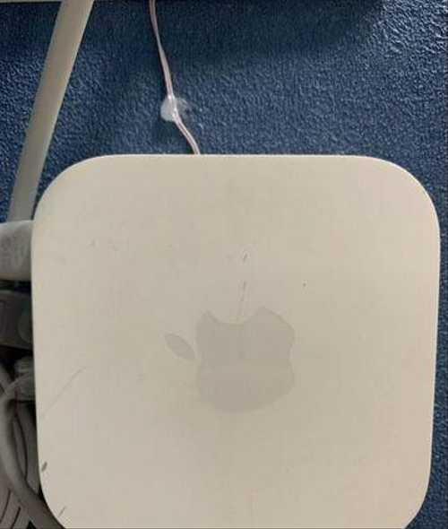 Apple airport express (WiFi роутер)