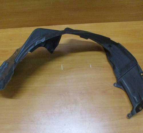 Подкрылок передний левый Mitsubishi Lancer 9 (CS)