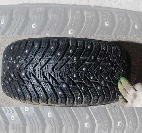 Nokian Tyres Hakkapeliitta 8 225/50 R17 93R