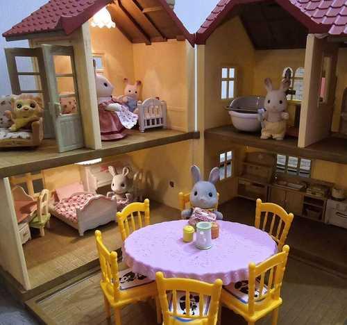 Sylvanian families большой дом, свет, мебель,семья