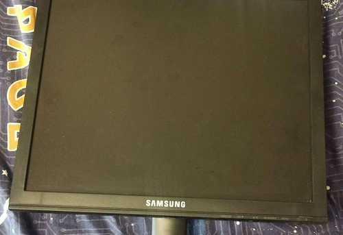 Монитор Samsung 17" E1720NR