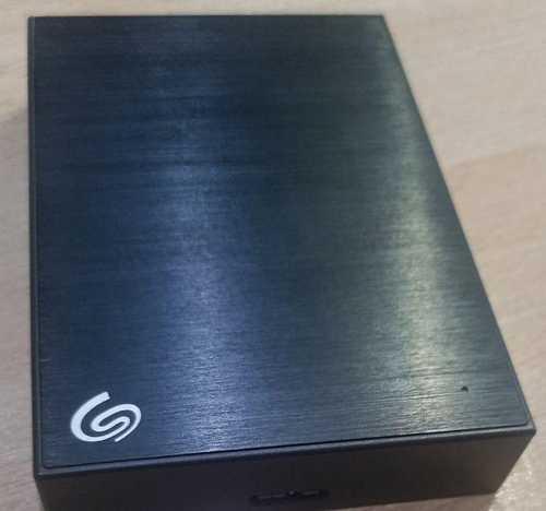 Внешний жесткий диск seagate 5rb