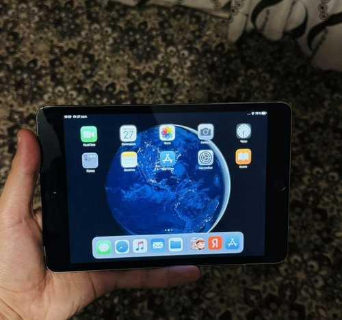 Apple iPad mini 3,64 GB,Wi-Fi, серебристый