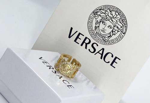 Золотое кольцо versace