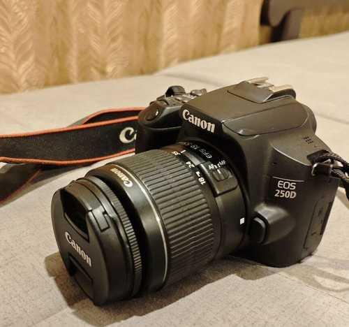 Зеркальный фотоаппарат Canon EOS 250D Kit