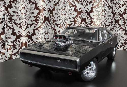 Dodge charger модель 1:8 деагостини