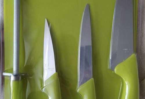 Набор кухонных ножей с доской
