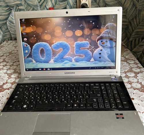 Ноутбук б/у Samsung NP-RV515
