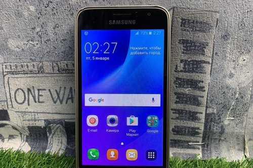 Смартфон Samsung Galaxy J1 (2016) 8GB / Скупка