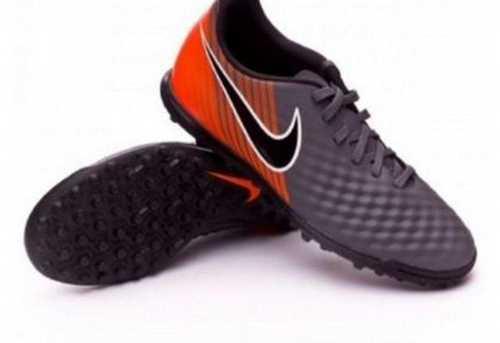 Футбольные бутсы Nike сороконожки р37 (23,5см)