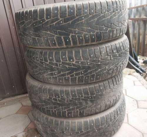 Nokian Tyres Hakkapeliitta 7 SUV 215/70 R16