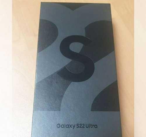 Samsung Galaxy S22 Ultra, 12/256 ГБ