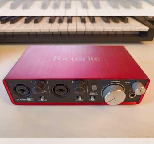 Звуковая карта Focusrite Scarlett 2i2 2nd gen