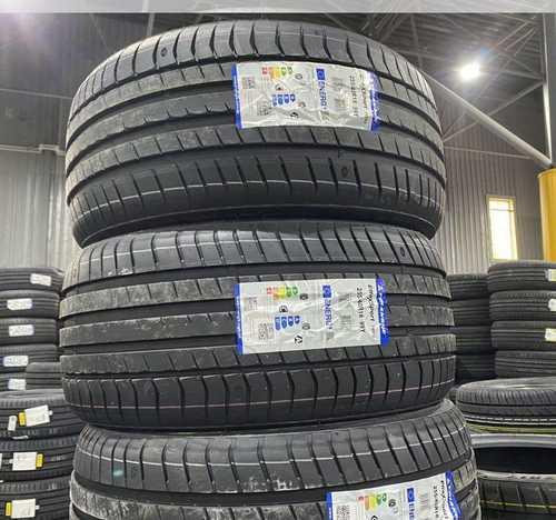 Triangle EffeXSport TH202 255/40 R18 99Y