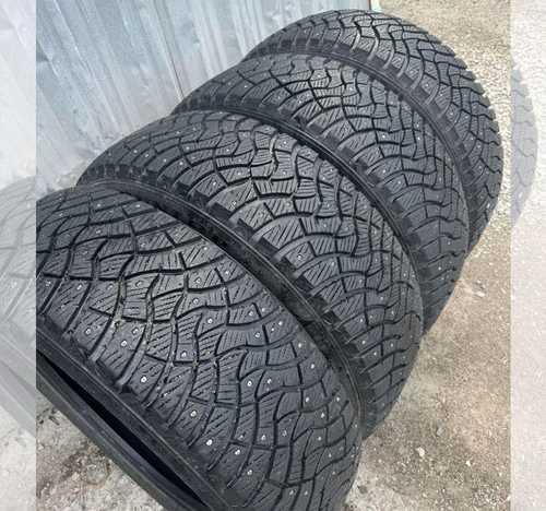 Dunlop SP Winter Ice 03 235/55 R20