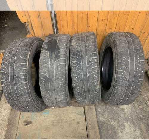 Bridgestone Ice Cruiser 7000 195/65 R15 91H