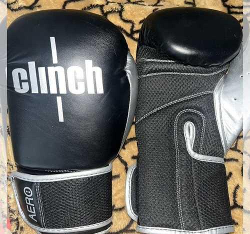 Боксерские перчатки 10 oz clinch