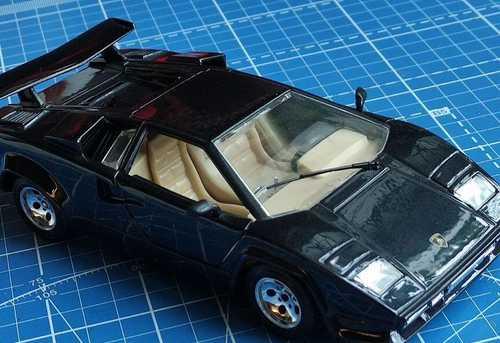 Lamborghini countach 1:24