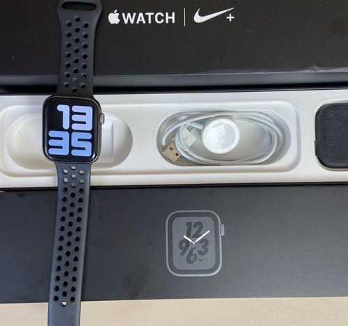 Apple watch 4 nike