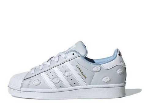 Hello Kitty X Superstar "Embroidered Clouds"