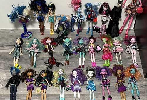 Коллекция кукол и мебели Monster High