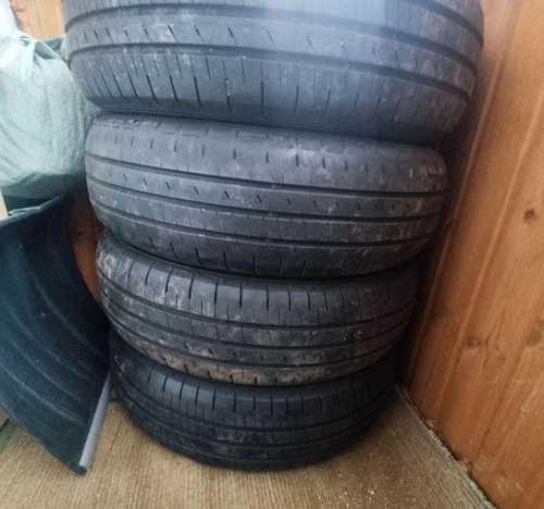 Goodyear EfficientGrip Compact 175/65 R15 84H