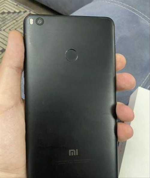 Телефон Xiaomi mi max2
