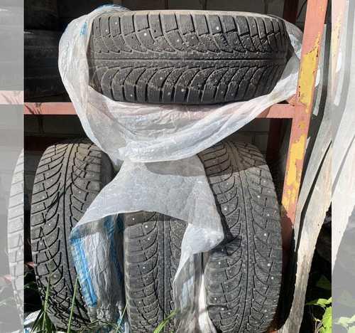 GT Radial Champiro IcePro SUV 235/70 R16 106T