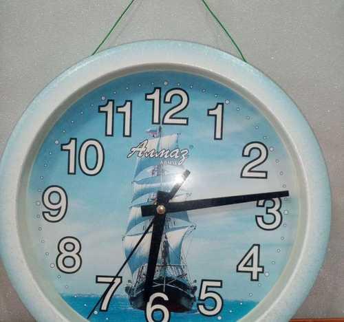 Часы настенные